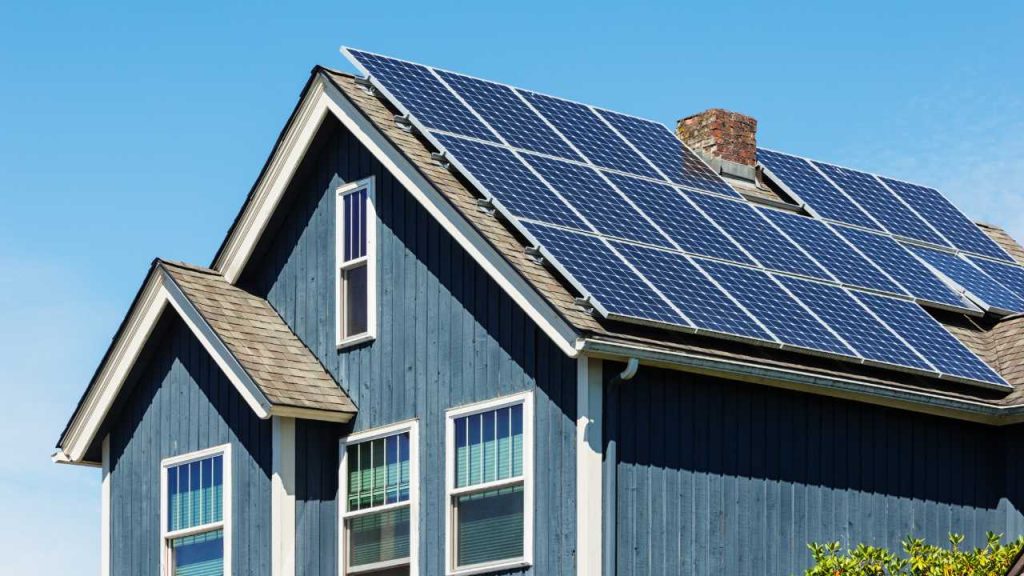 How to power a house with solar panels?